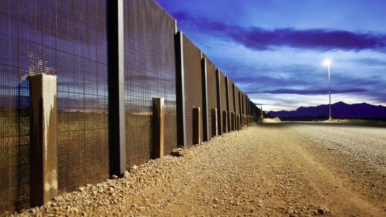 Border Walls Around the World - Cross Cultural Solidarity